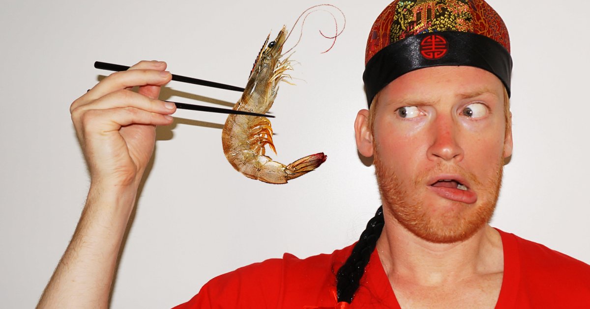 Eating Live Shrimp in Shanghai